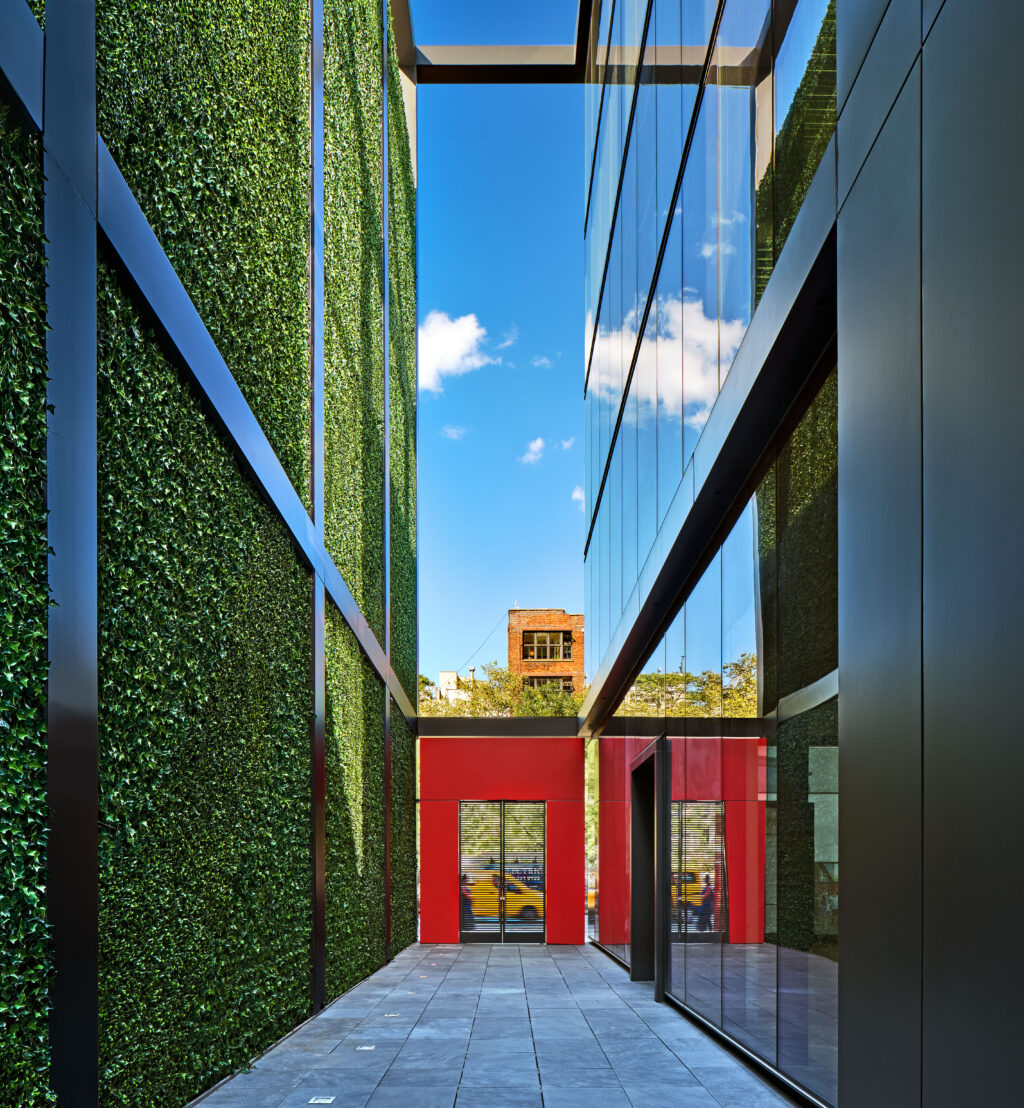 141 EAST HOUSTON STREET | East End Capital